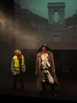 NAPO - Théâtre Comédie - Billet & Réservation